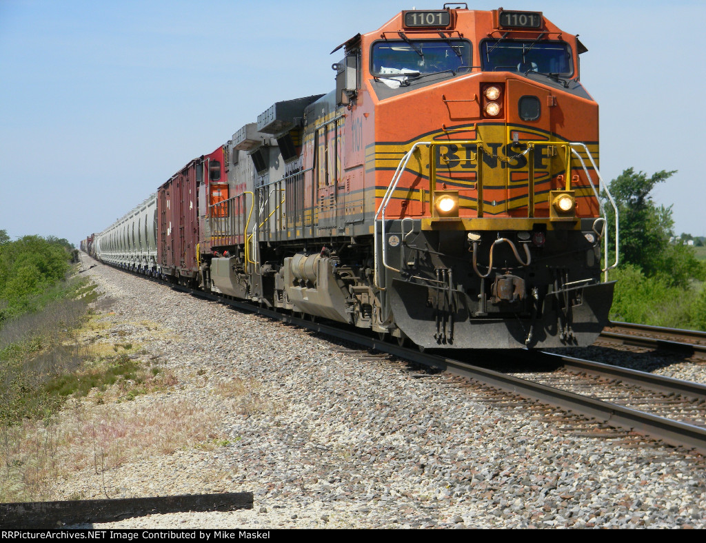 BNSF 1101